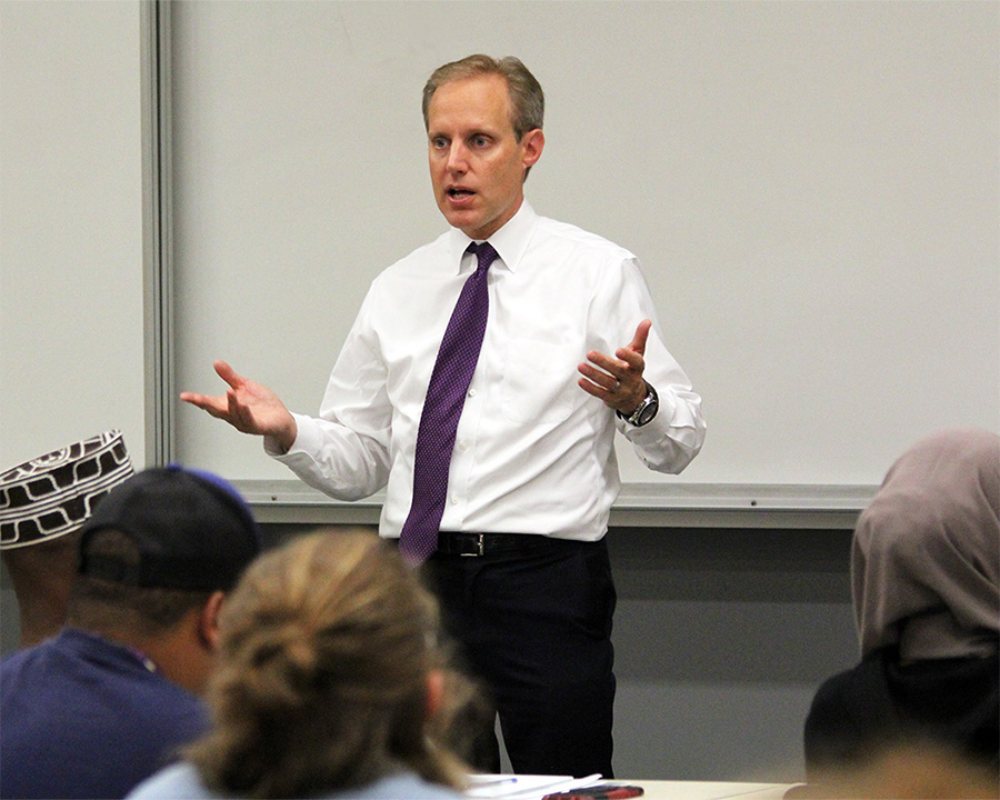 Secretary of State Steve Simon Visits Campus on Voter Registration Day ...